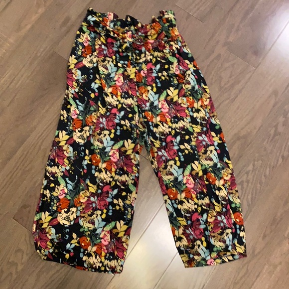 Robert Louis | Pants & Jumpsuits | Robert Louis Floral Wide Leg Ankle ...